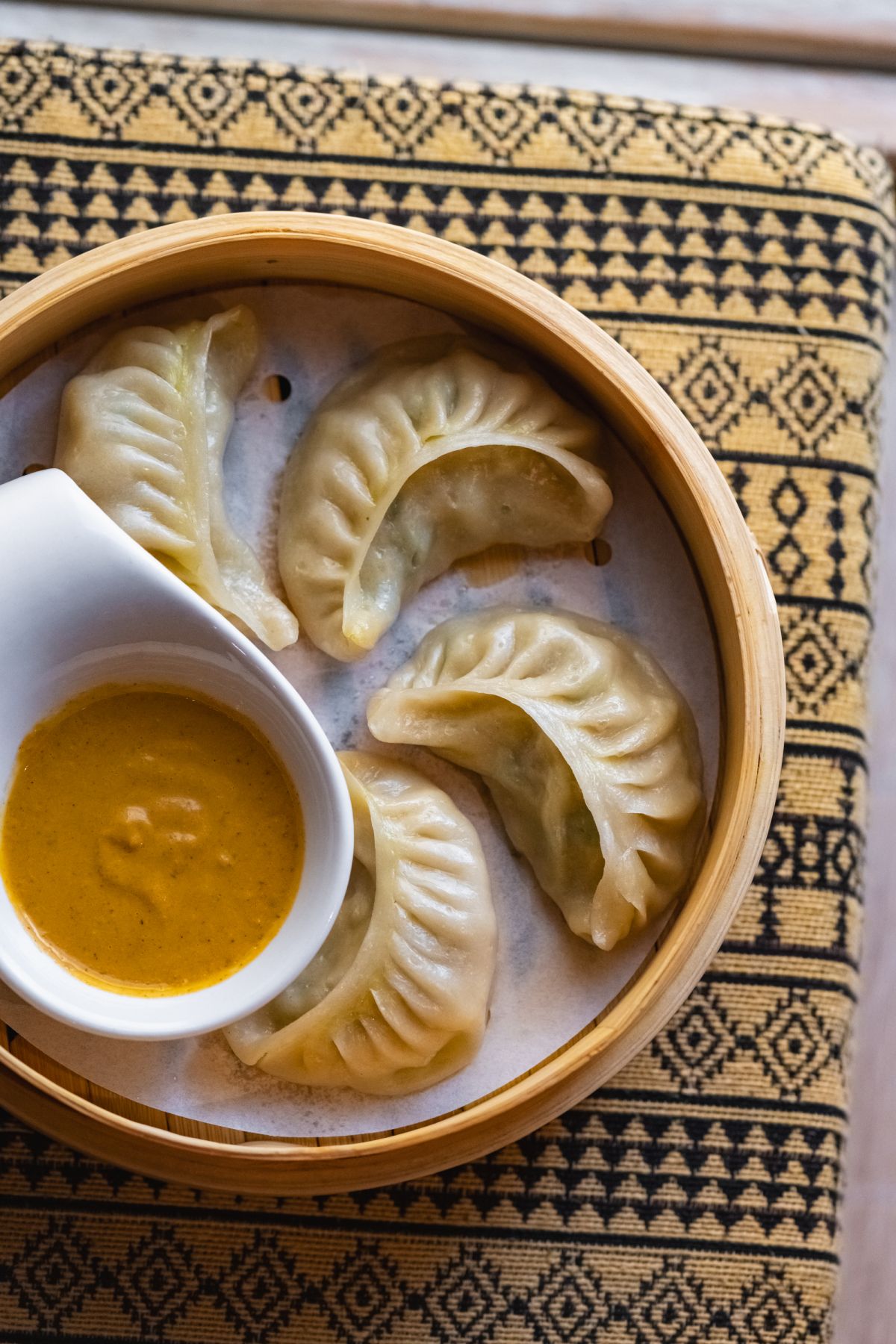 MoMo Bucharest, București - Rezervă o masă online - Restaurant din ...